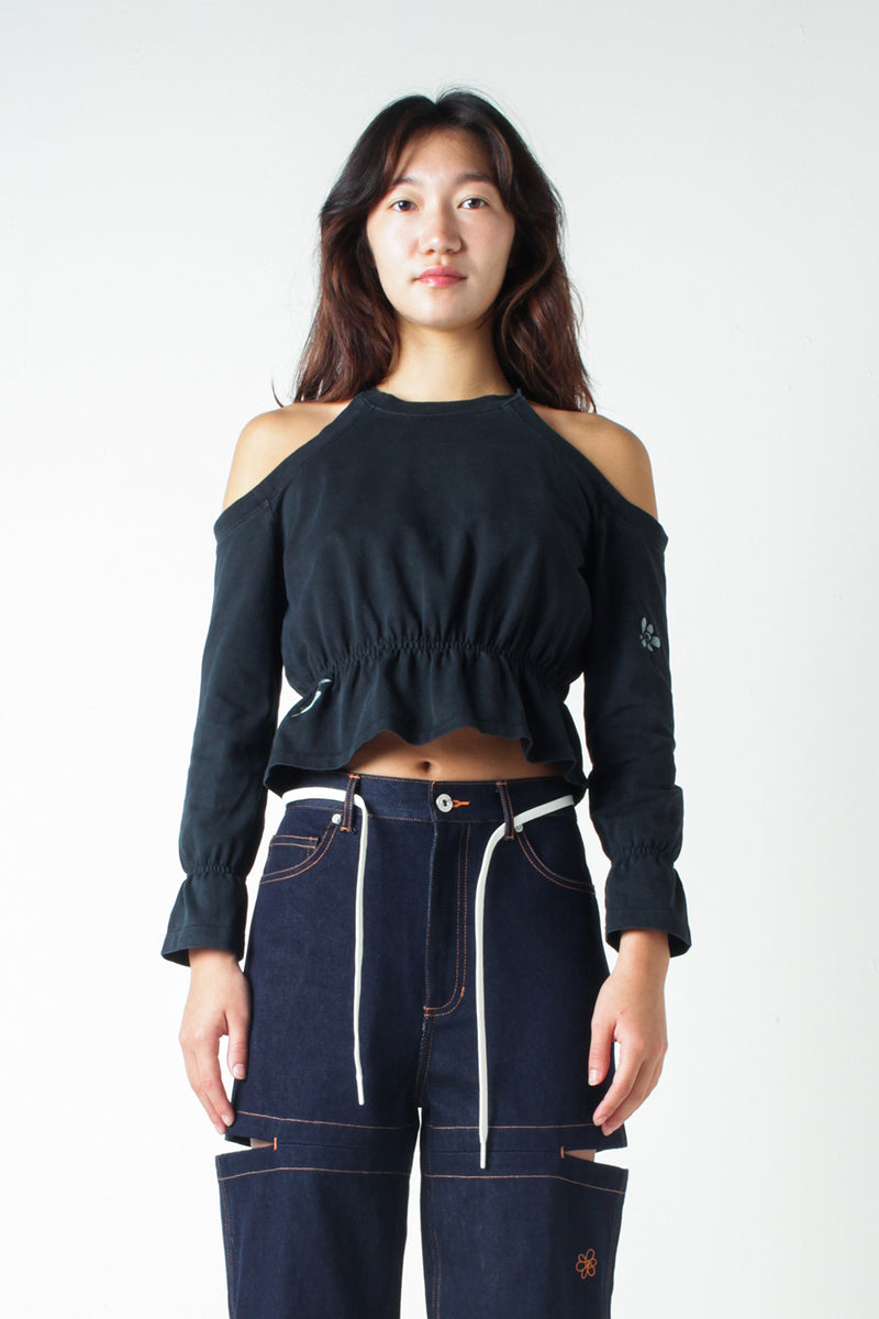 Perks & Mini Blooming Cut Out Top – BY.EVERYONE